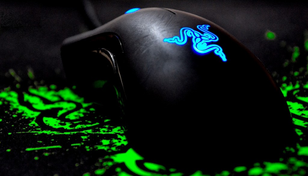 Review : Razer Sabertooth - Les Aventures de Techiemaque...